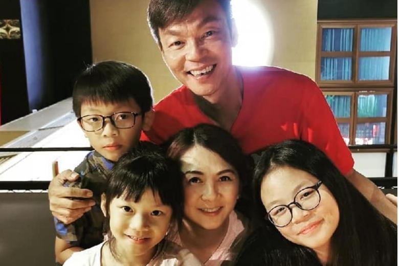 Mark Lee did not allow himself to cry when his daughter was diagnosed ...