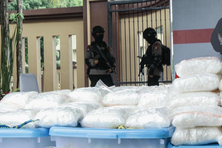 Indonesia police seize meth worth $108m, arrest 17 | The Straits Times