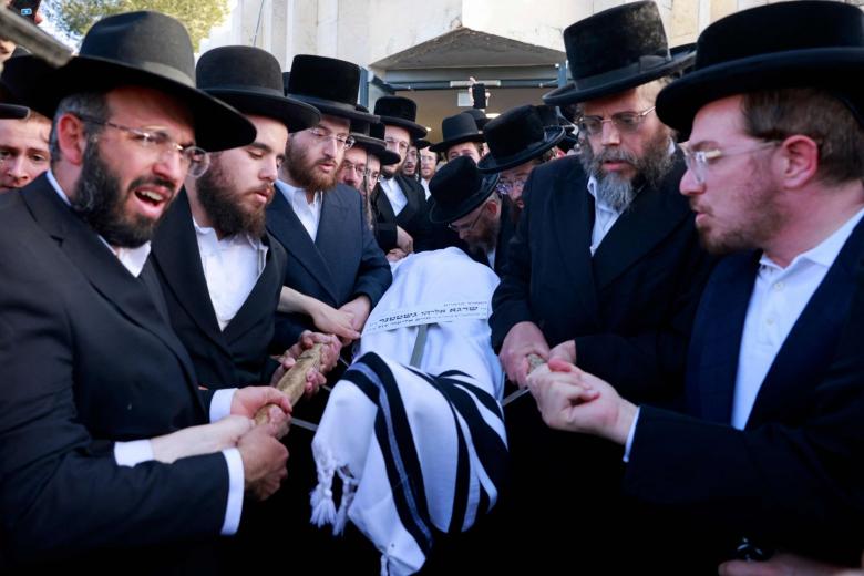 Israel buries dead after Jewish pilgrim stampede kills 45 | The Straits ...
