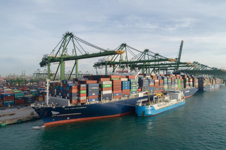 Singapore completes first ship-to-ship bunkering of LNG-fuelled oil ...