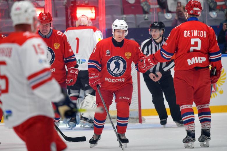 Putin plays ice hockey in first all-star event since Covid-19 pandemic ...