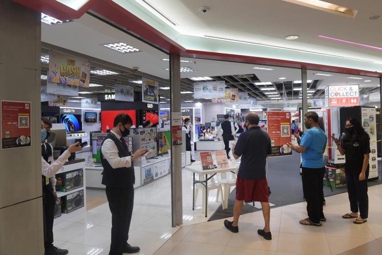 No direct contact between television installer with Covid-19 and Best ...