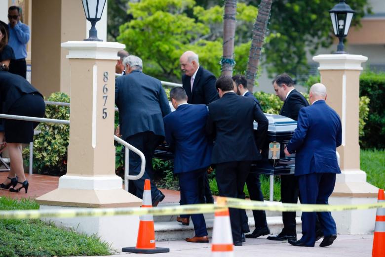 Funeral for family of four is the first for victims of Florida condo ...