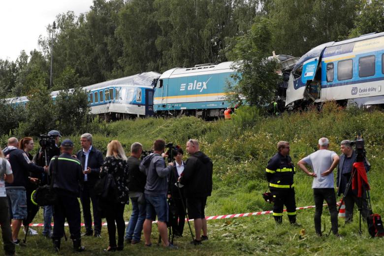Three killed, dozens hurt in Czech train crash | The Straits Times