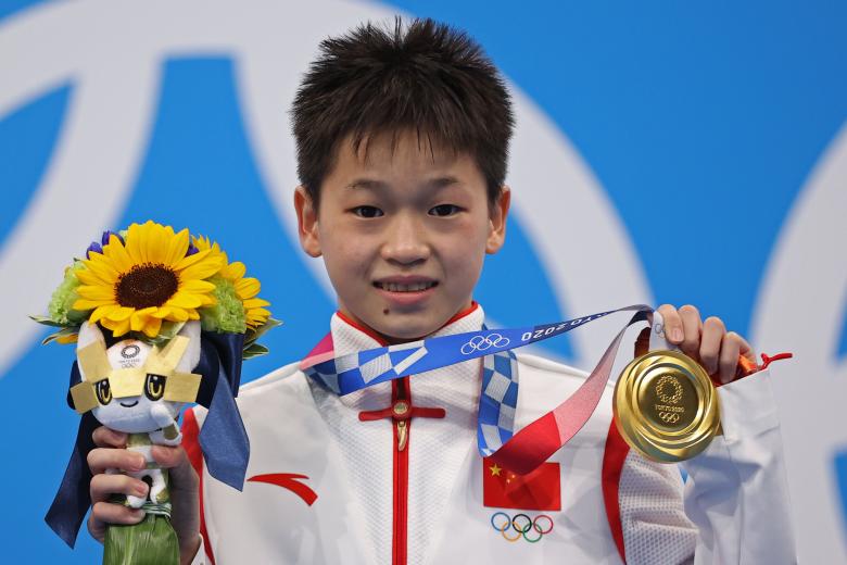 Olympics: China's Quan Hongchan, 14, wins gold in women's 10m platform ...