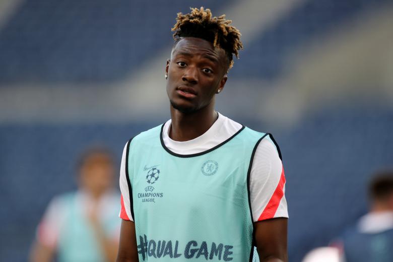 Football: Roma sign striker Abraham from Chelsea | The Straits Times