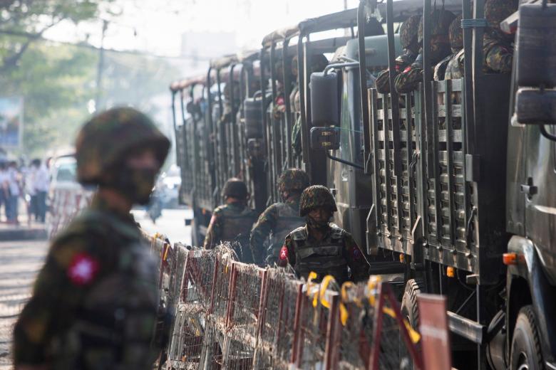 Resistance groups fight Myanmar junta in the light and shadows | The ...