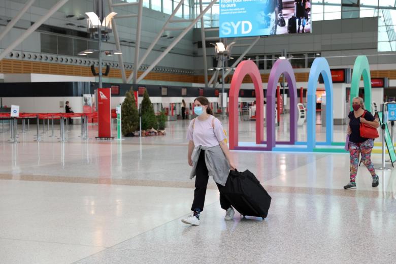 Sydney pilots home quarantine system as Australia looks to reopen ...