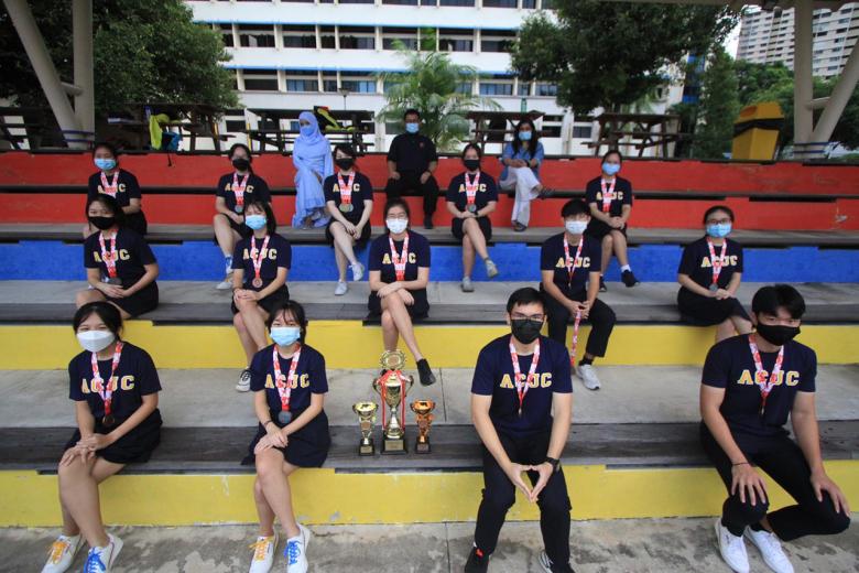 School sports: 1,300 student-athletes earn kudos at Colours Awards ...