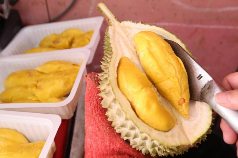 Durian sparks 'gas leak' emergency in Australia store | The Straits Times