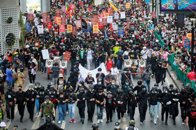 Thai protesters defy court order against royal reform rallies | The ...