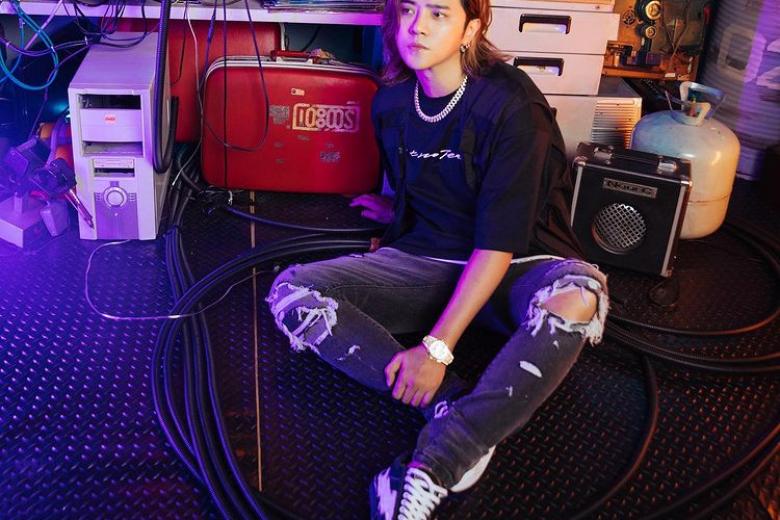 Singer Show Lo stages a comeback more than a year after his cheating ...