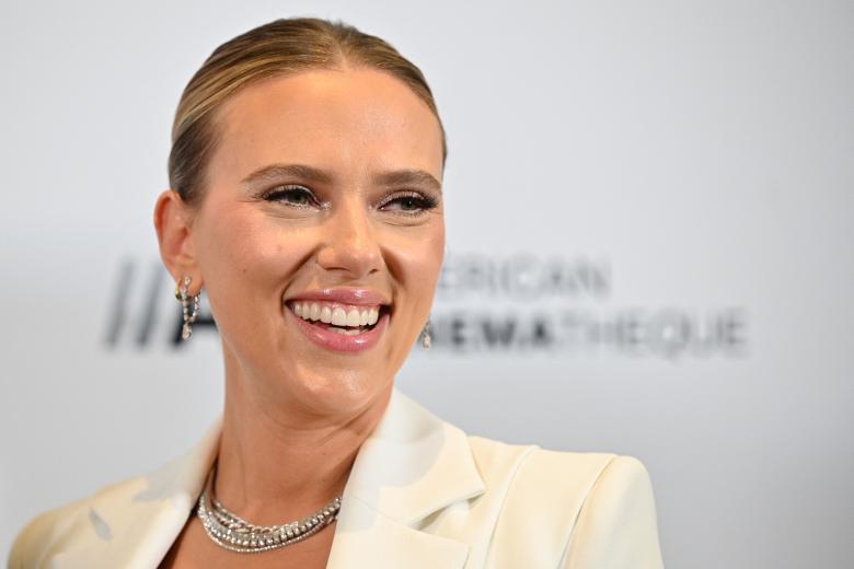 Actress Scarlett Johansson working on secret Marvel movie after Black ...