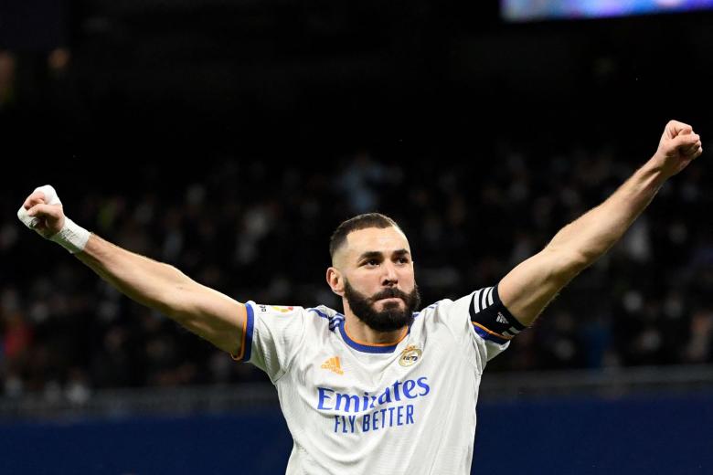 Football: Benzema nets winner as Real extend LaLiga lead | The Straits ...