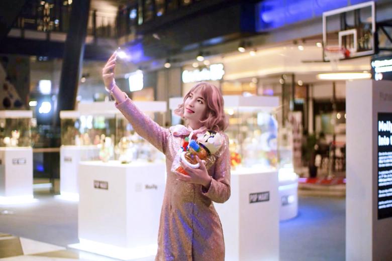 Virtual influencer Rae gets 'phygital' at Funan mall | The Straits Times