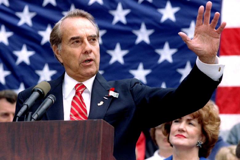 Bob Dole, WWII hero and veteran US lawmaker, dies at 98 | The Straits Times