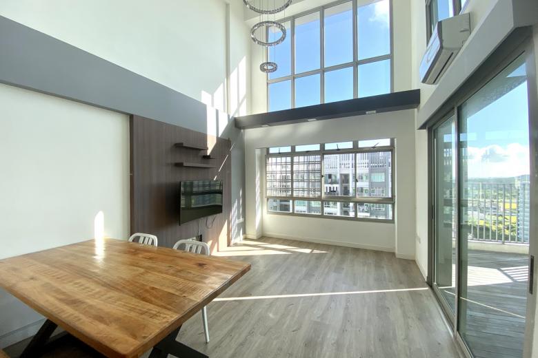 5-room HDB loft unit in Punggol sells for $970,000 | The Straits Times