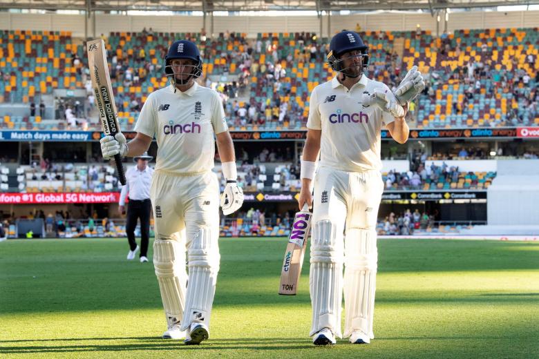 Cricket: Root and Malan lead stirring England fightback | The Straits Times