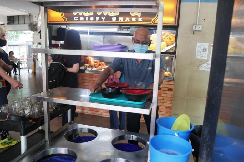 Most patrons at foodcourts, coffee shops seen returning trays on first ...