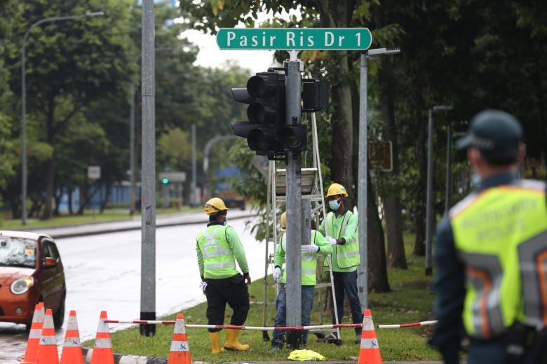 Red-amber-green turning arrows installed at nearly 700 traffic ...