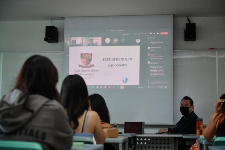 S'pore students excel in IB exams, with 133 out of 238 perfect scorers ...