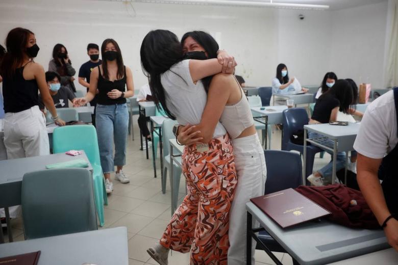 S'pore students excel in IB exams, with 133 out of 238 perfect scorers ...