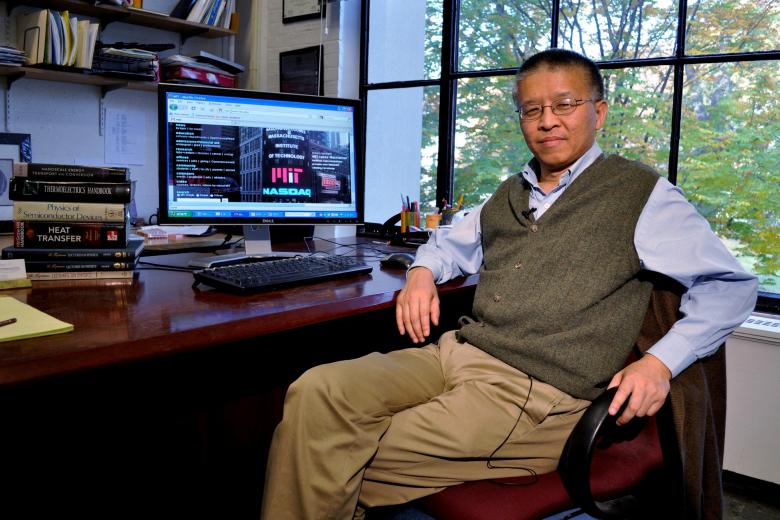 US drops charges against Chinese-born MIT professor | The Straits Times