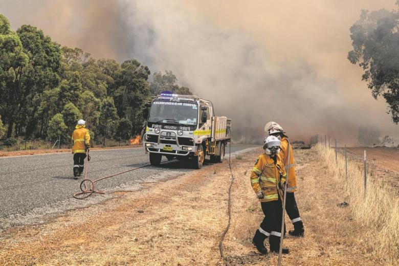 Emergency warning for outskirts of Perth issued as bushfires rage | The ...