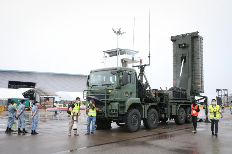RSAF F-16 fighter jet and Apache helicopters to perform at Singapore Airshow | The Straits Times