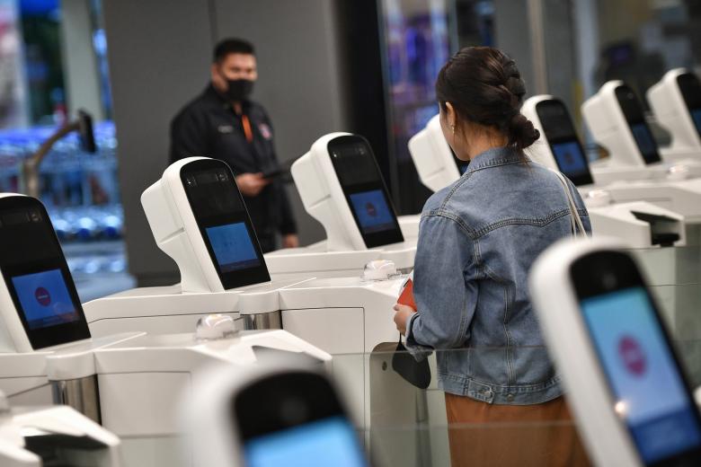 Automated clearance to be the norm for all travellers to Singapore from ...