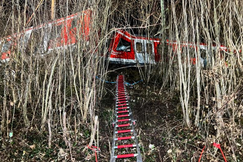 One killed, 14 hurt in commuter train collision near Munich | The ...