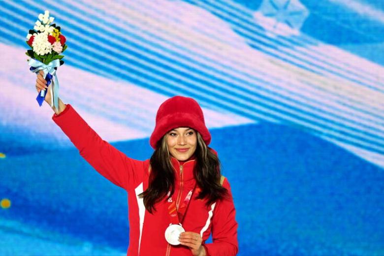 Skier Eileen Gu needs to be 'all in' if she wants to represent China ...