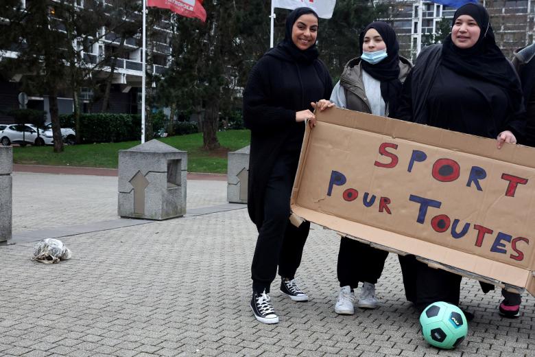 French barrister fights for right to wear her hijab in court | The ...