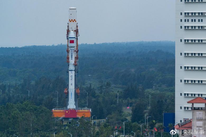 Chinese rocket sends 22 satellites into space in record-setting mission ...