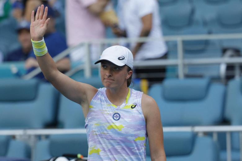 Tennis: Swiatek ready to handle pressure of top ranking | The Straits Times