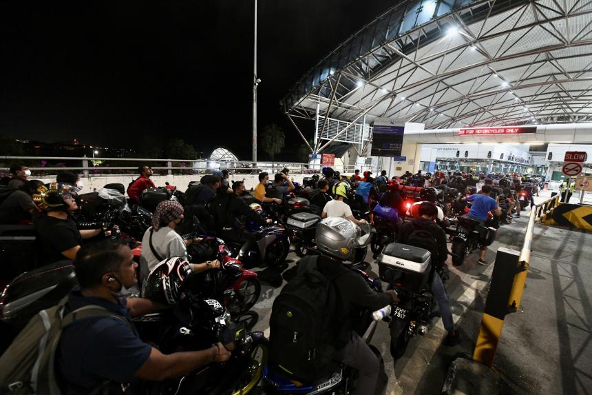 More automated lanes, vehicle counters at checkpoints ahead of border ...