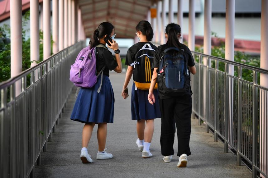 Many secondary schools still starting at 7.30am despite green light to ...