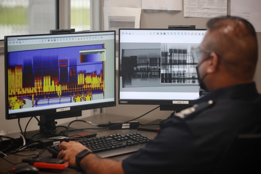 Swords, cigarettes and snakes: How ICA's image analysts detect cargo ...