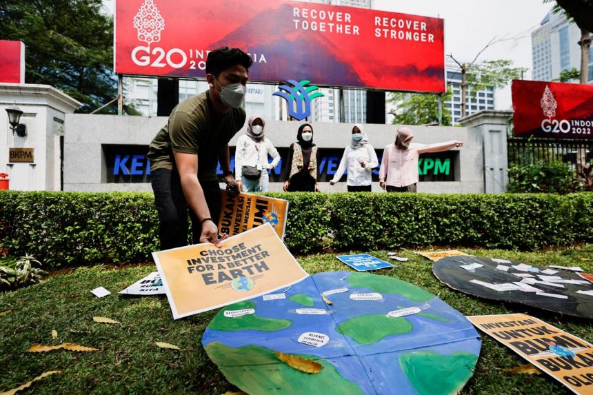 Climate activists set to rally against fossil fuels on Earth Day | The ...