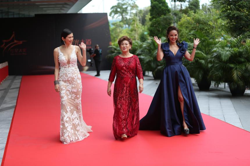 Star Awards 2022 host Chen Hanwei clinches Best Actor award | The ...