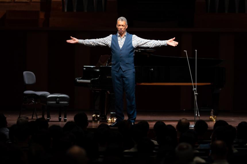 Concert review: British baritone Roderick Williams in a passionate ...