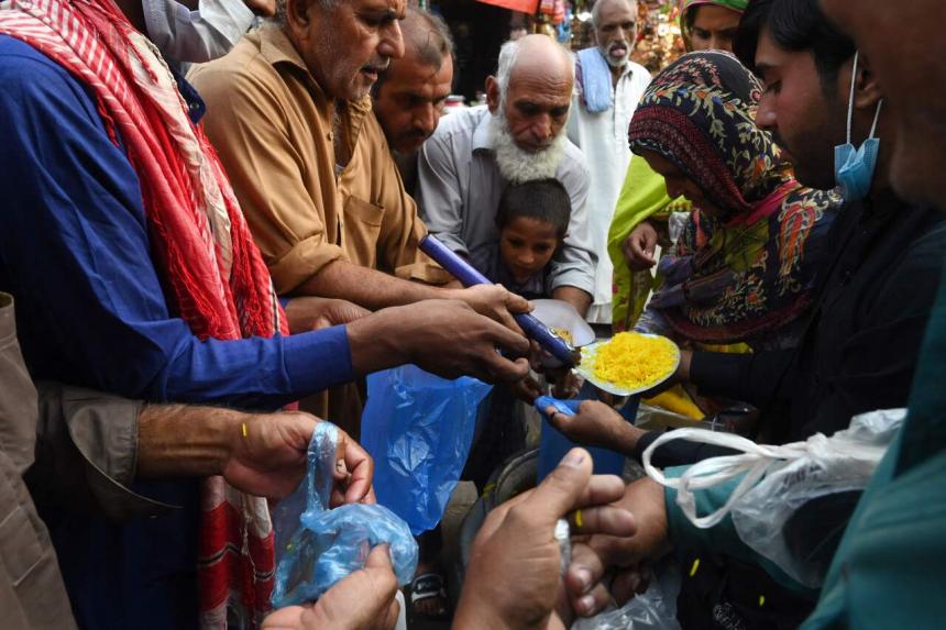 Pakistan and IMF to meet over release of funds as economy falters | The ...