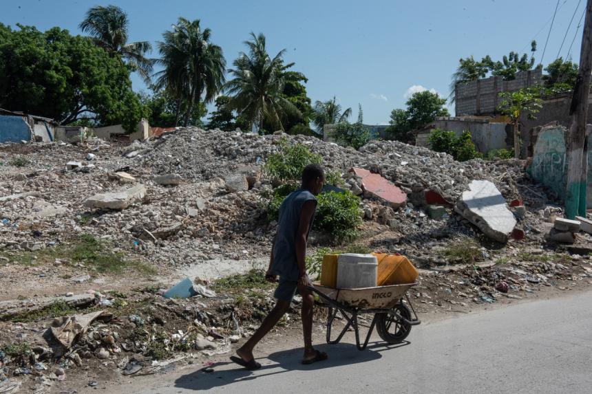 Gangs, inflation and political crisis bring Haiti economy to brink ...
