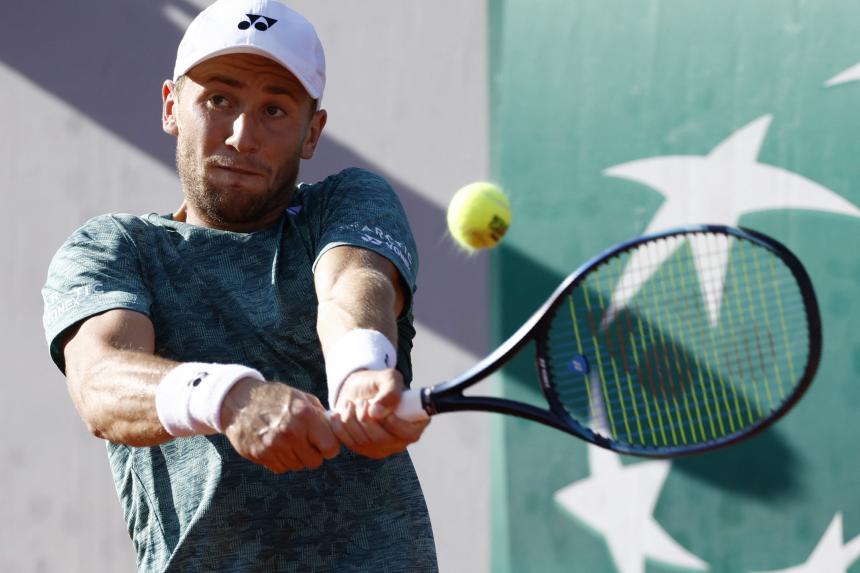 Tennis: Ruud, Rune lead Viking charge into last 16 at French Open | The ...