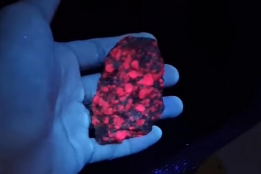 Museum shines a light on gemstones with Friday nights event for ...