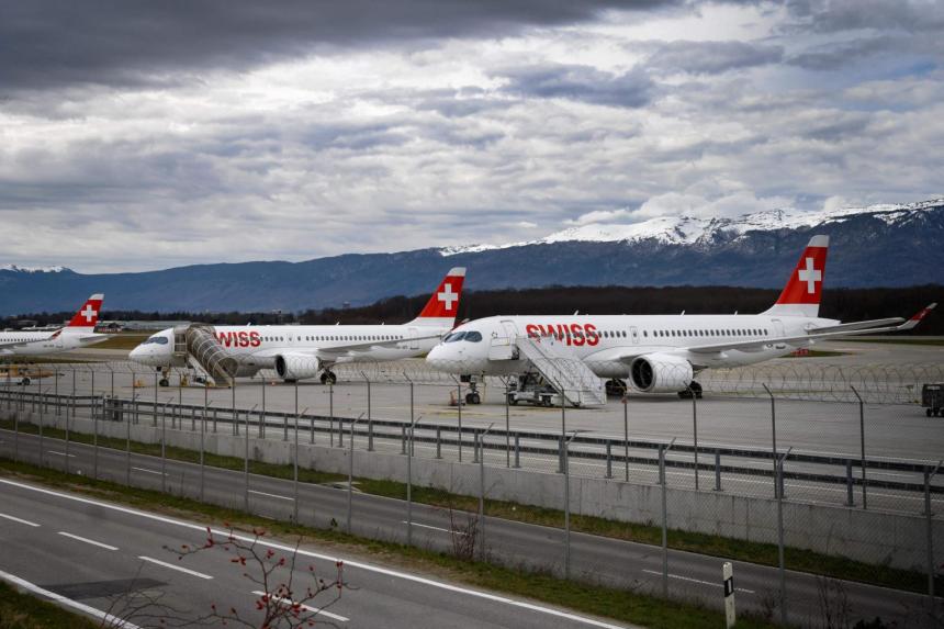 Swiss airspace reopens after air traffic control malfunction | The ...