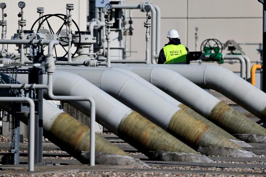 Germany raises gas alert level after Russia dwindles supply | The ...