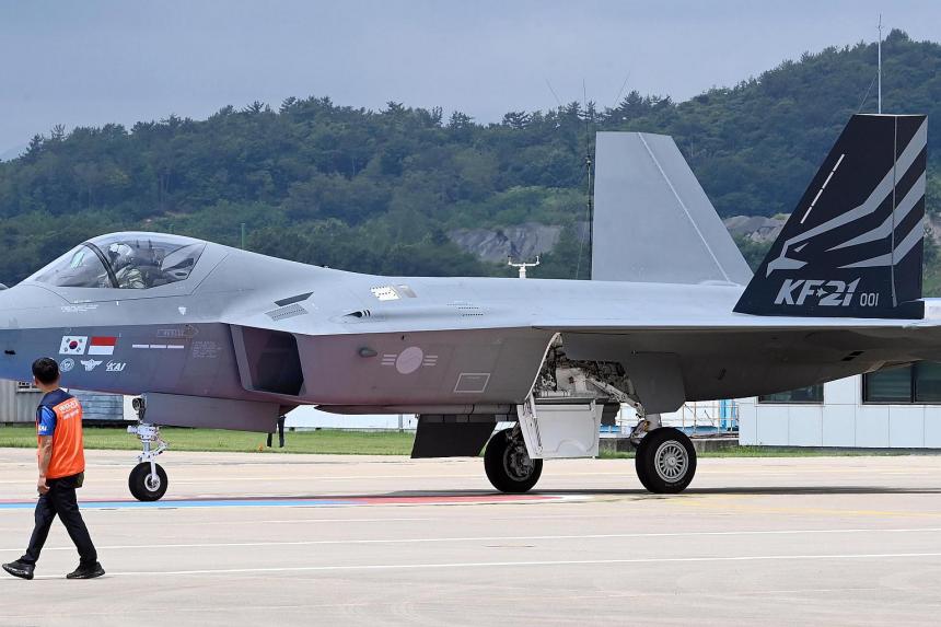 South Korea's first homegrown fighter jet completes test flight | The ...