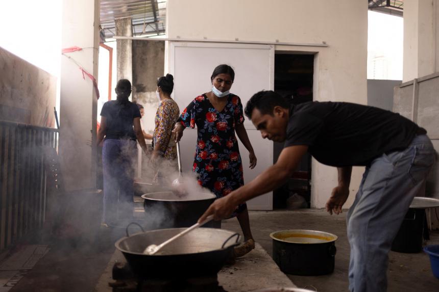 Soup kitchens feed Sri Lanka's poor amid bleak economic crisis | The ...