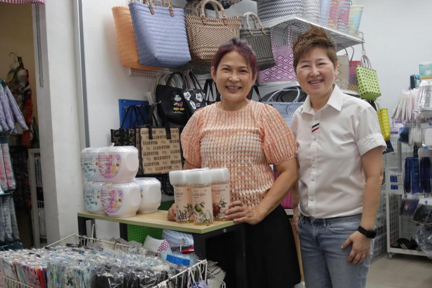 Hawkers and merchants in Tiong Bahru and Tanjong Pagar to list products ...